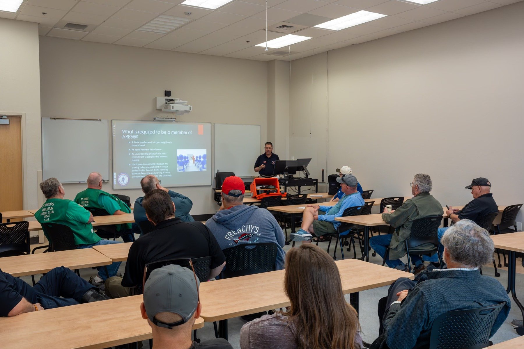 2025 Southwest Florida Regional Hamfest – Pictures | FMARC